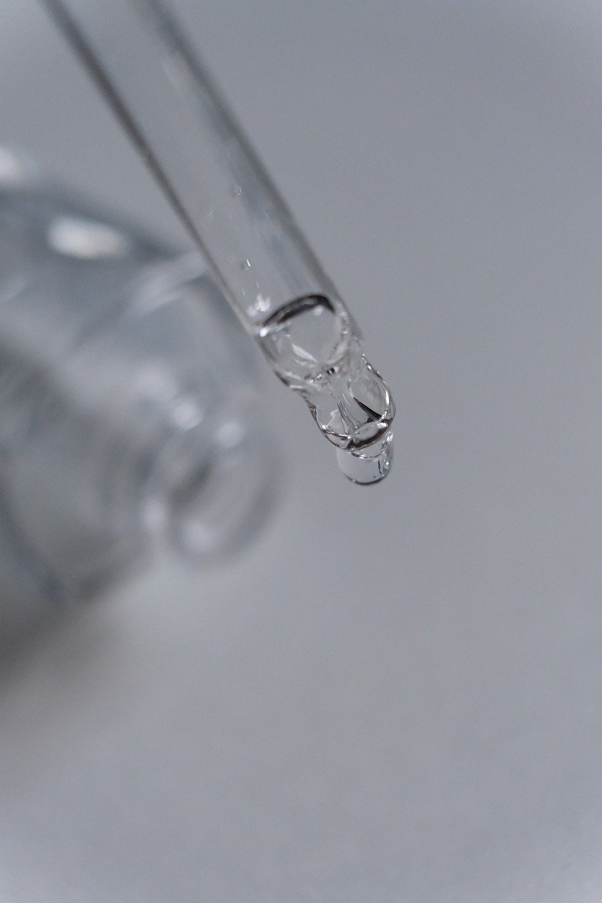 The Downside of Dropper Bottles in Active Skincare Formulations ...